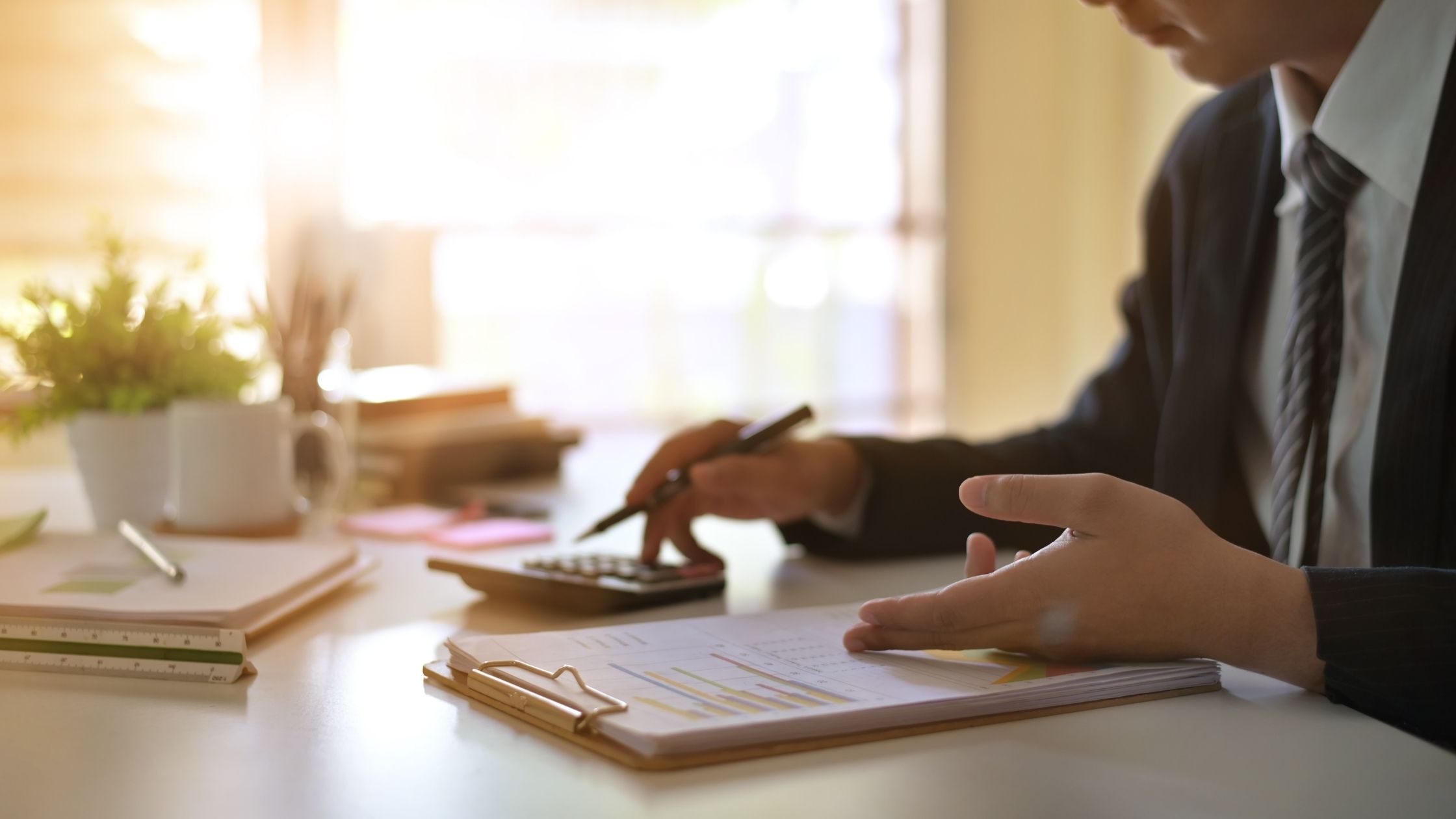 How Much Should My Business Spend On Marketing And Advertising During A